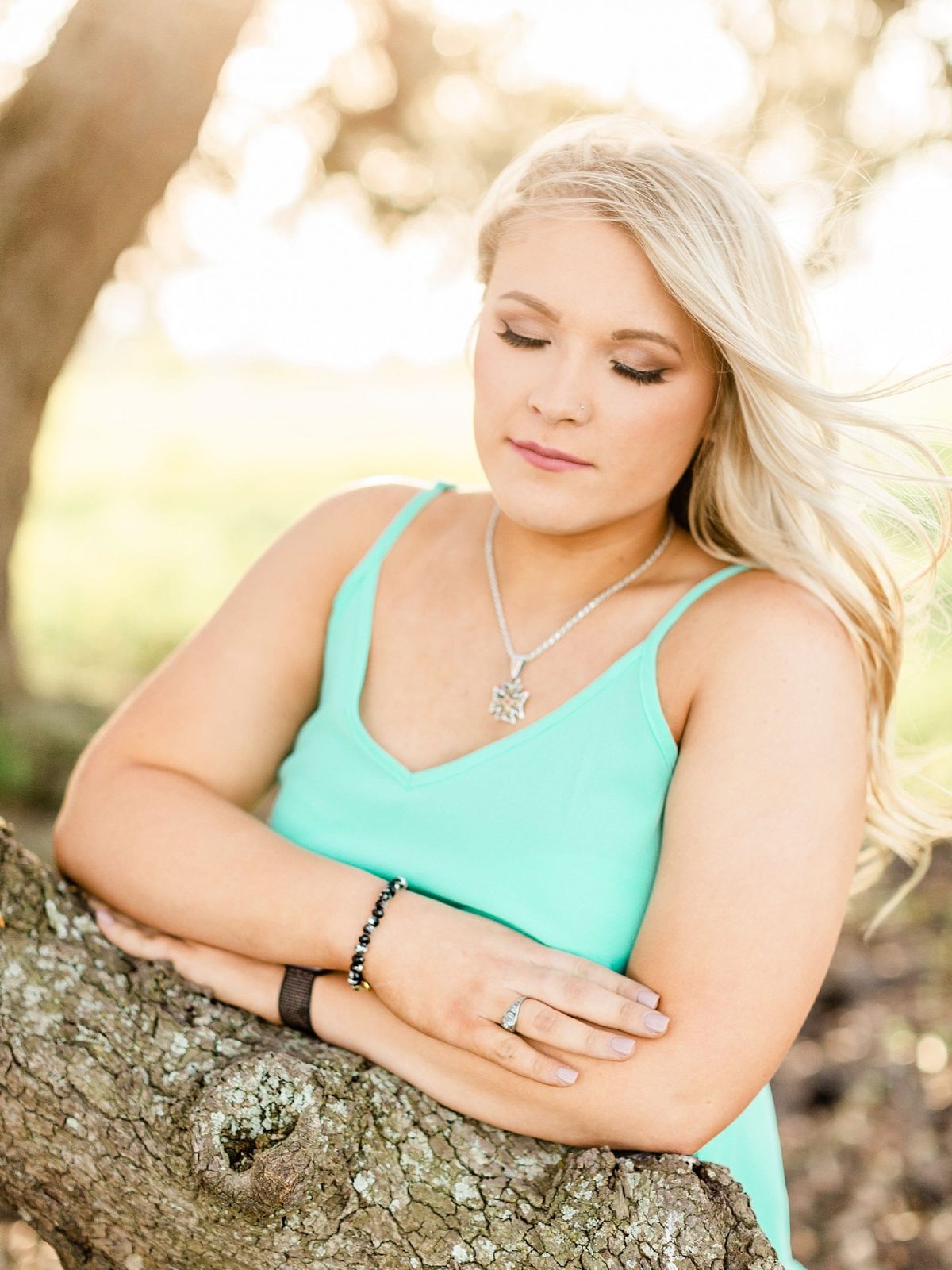 Tori: Senior Portraits | ourlittleranchphotography.com