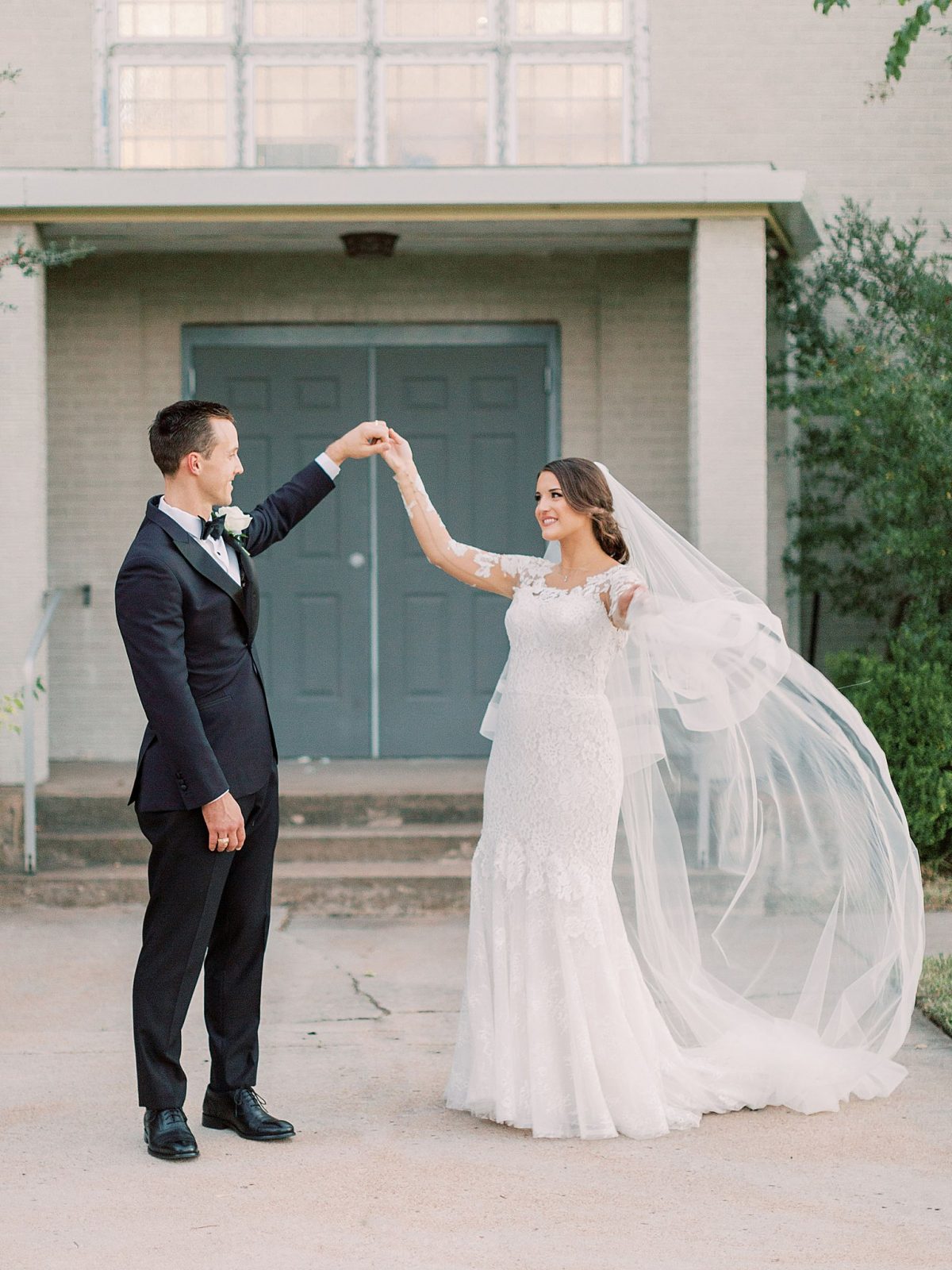 The Gallery Wedding: Danielle and Daniel | ourlittleranchphotography.com